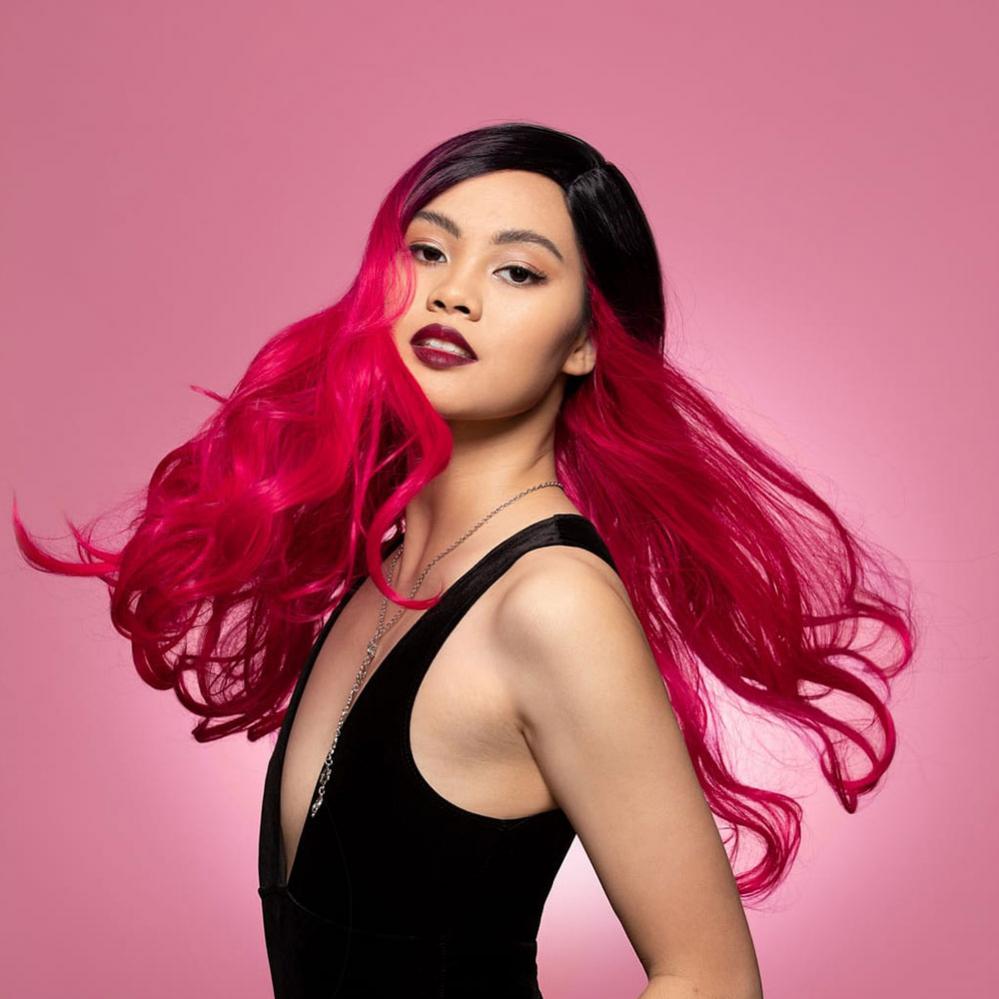 Queen Bitch Manic Panic Peruukki Cleo Rose - Partyhalli.fi